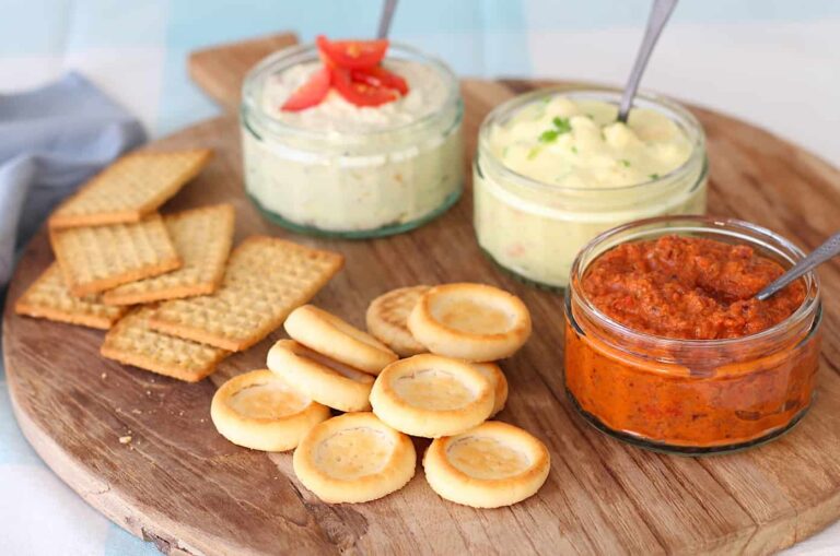 Dips en smeersels voor op stokbrood - Francesca Kookt