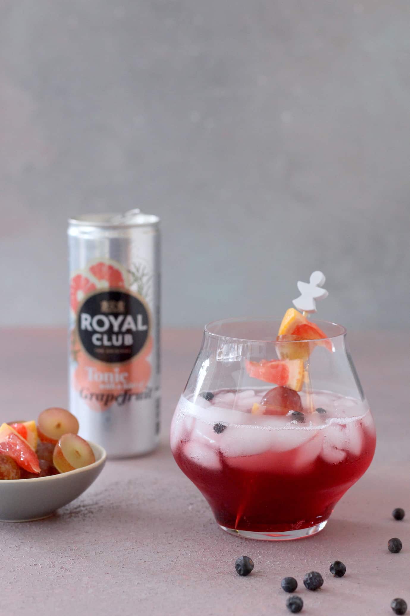 Grape tonic mocktail met een vleugje jeneverbes - Francesca Kookt