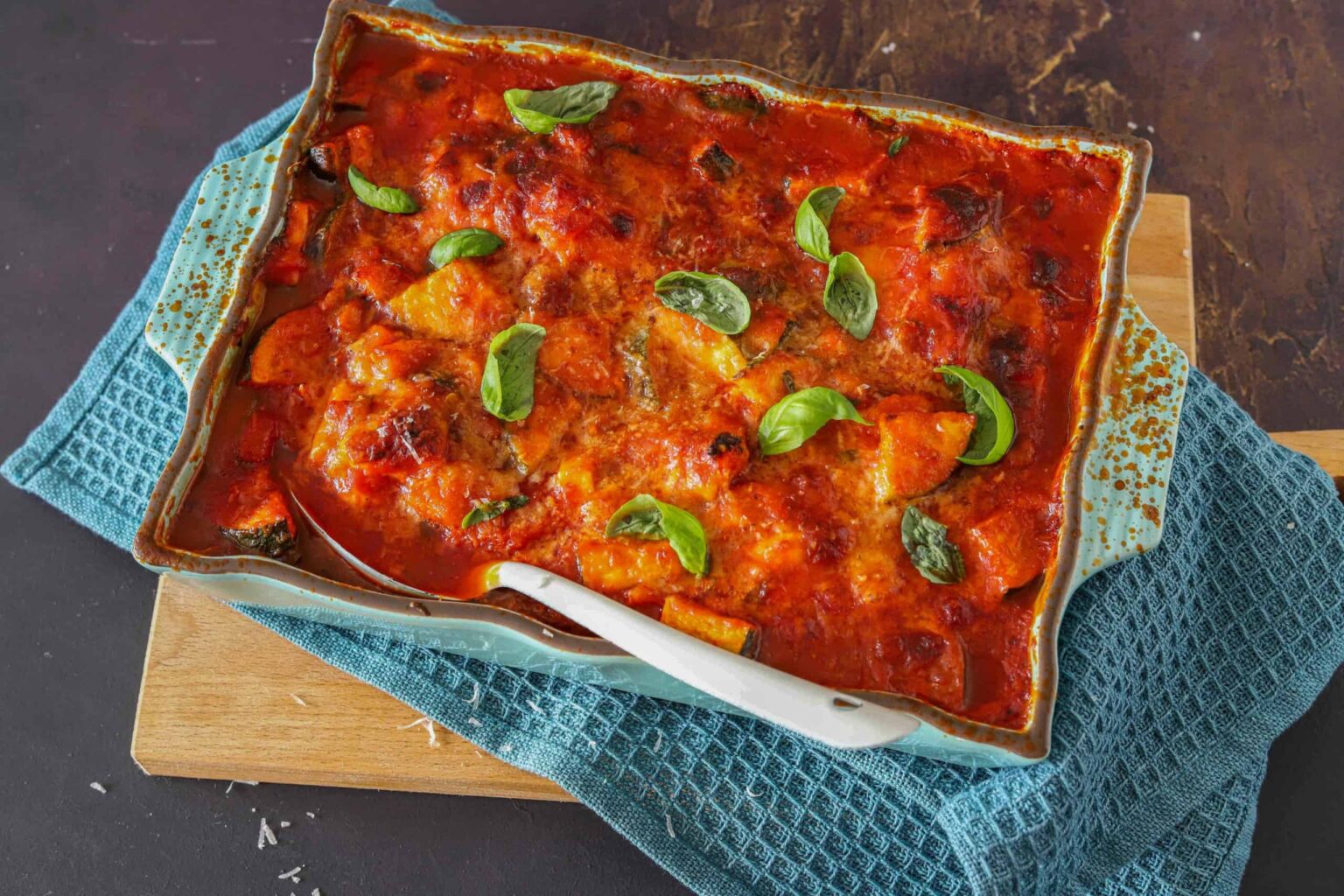 Verse basilicum tomatensaus - Francesca Kookt