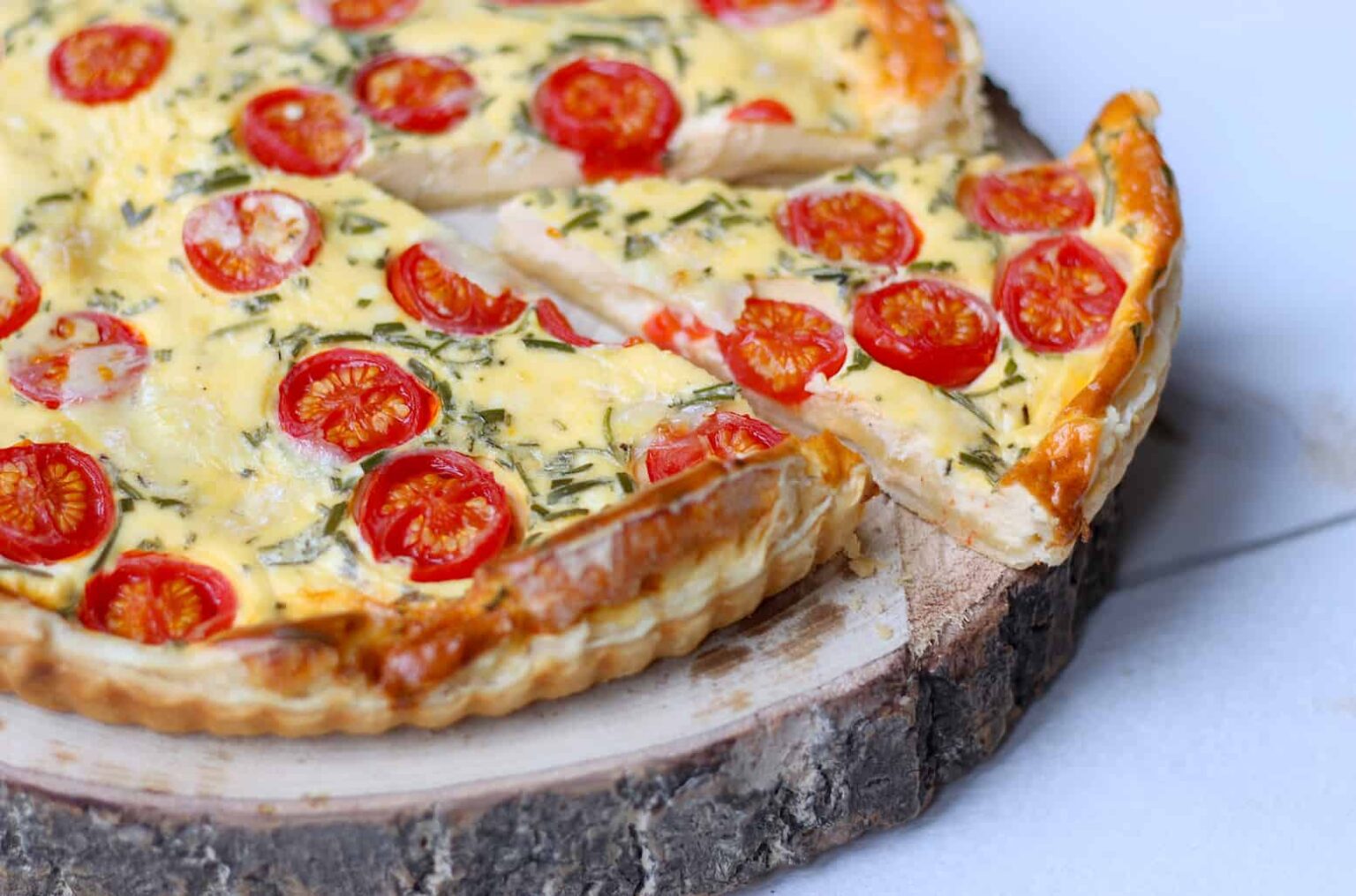 Quiche lorraine met zalm uit Snelle Klassiekers - Francesca Kookt