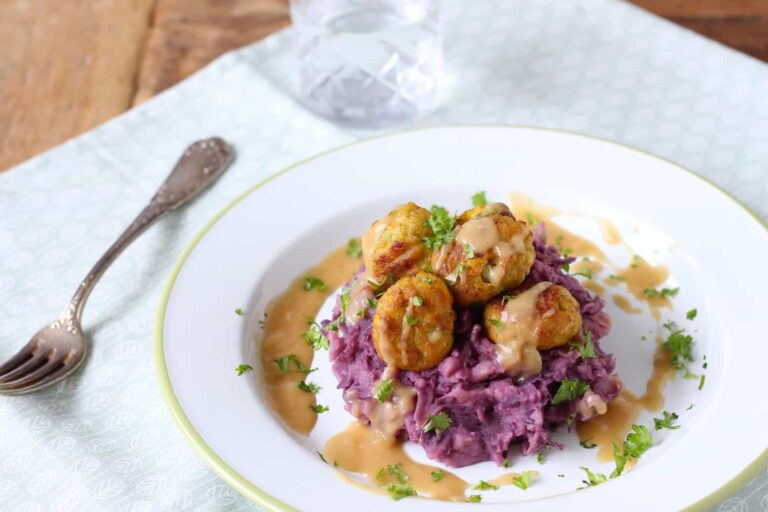 Boerenkoolsalade met rode kool, mandarijn en balsamico - Francesca Kookt