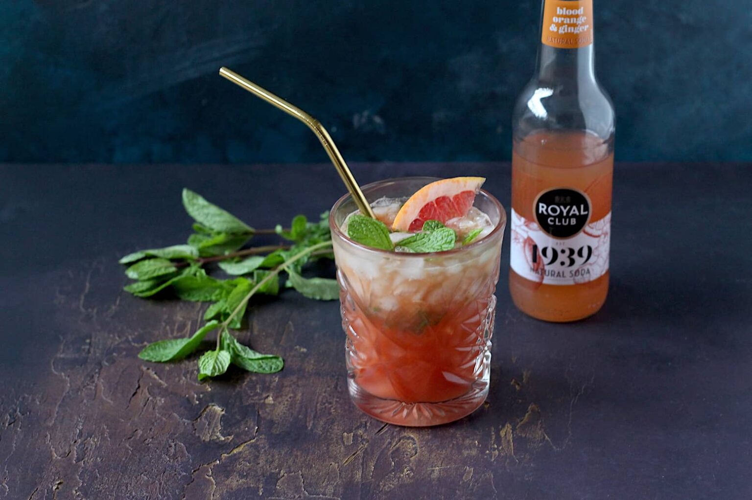 Grape tonic mocktail met een vleugje jeneverbes - Francesca Kookt