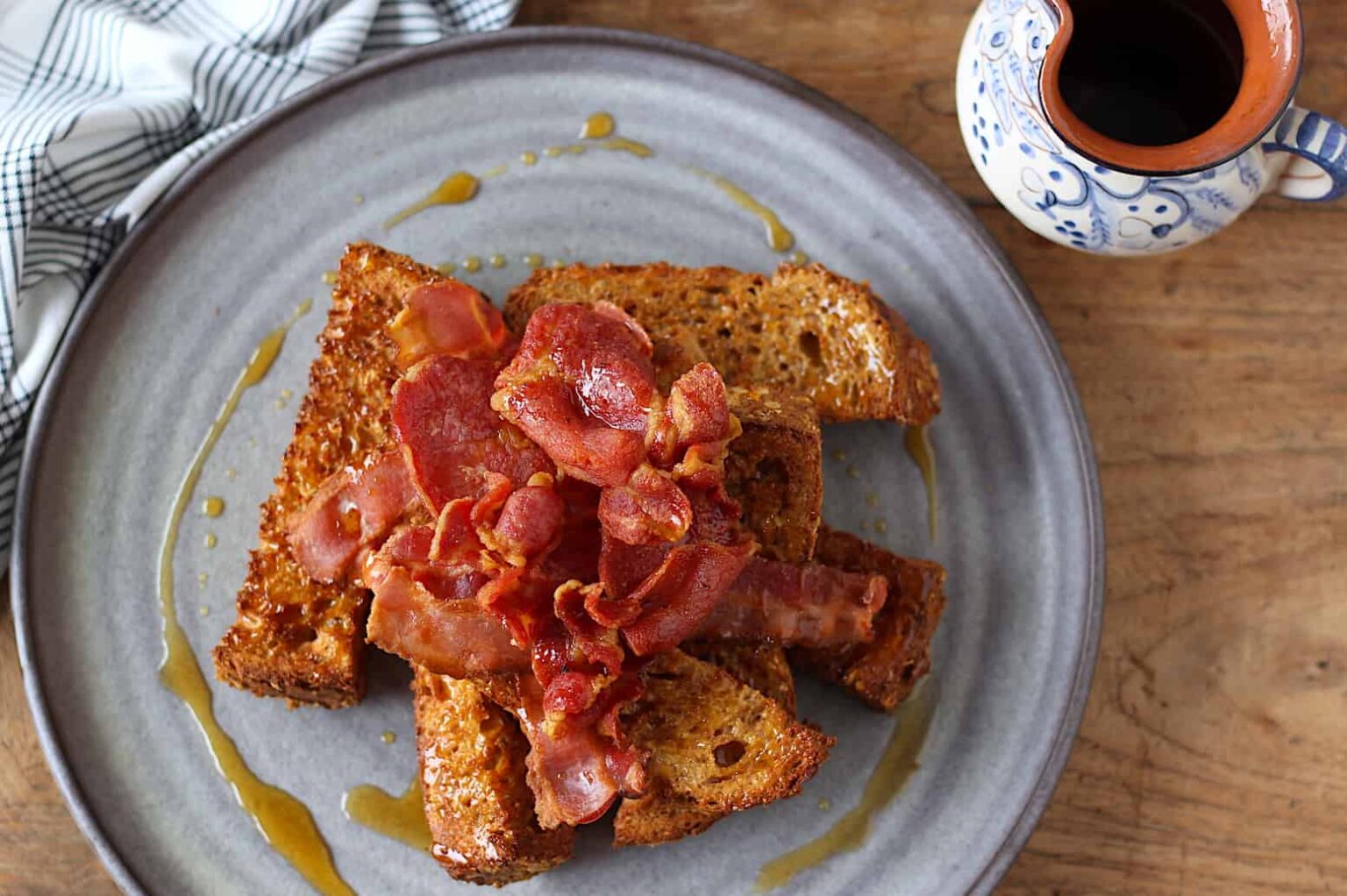 Strata: hartige broodpudding met brie en bacon - Francesca Kookt