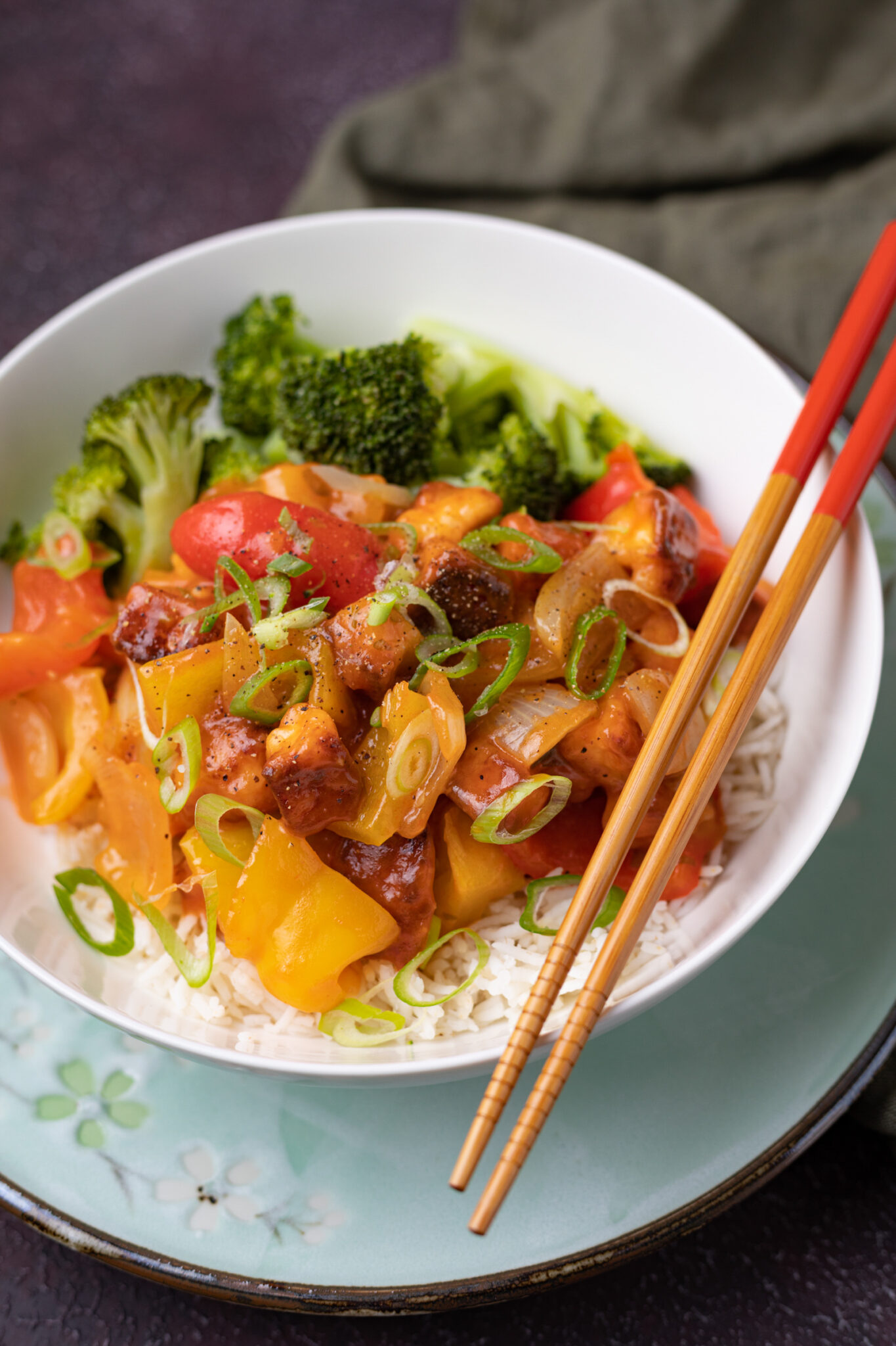 Zoetzure wokschotel met paneer en paprika - Francesca Kookt