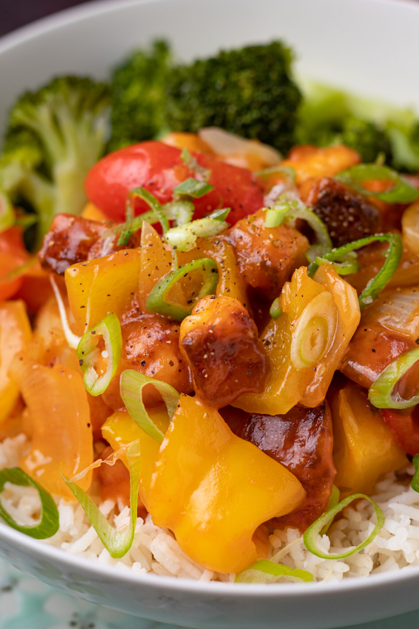 Zoetzure wokschotel met paneer en paprika - Francesca Kookt