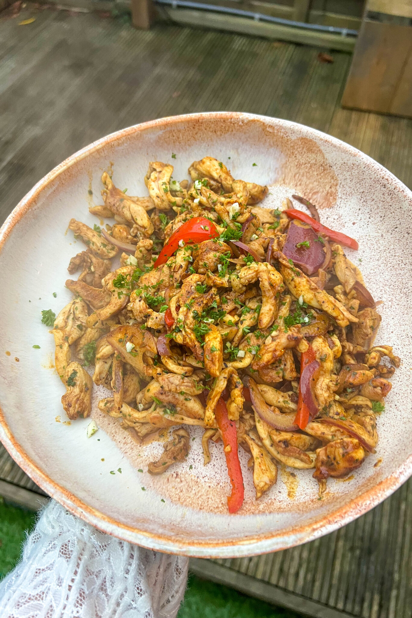 FormuleKip Abu Dhabi: BBQ kip shawarma van Shaiff & Miljo - Francesca Kookt