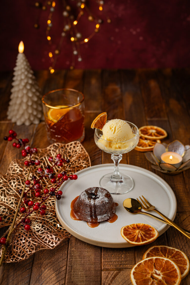 Chocolade lava cake met sinaasappelijs - Francesca Kookt